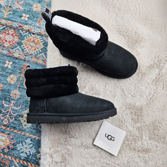 UGG | Shoes | Ugg Womens Classic Mini Fluff Quilted Boot Black 98533 8 ...